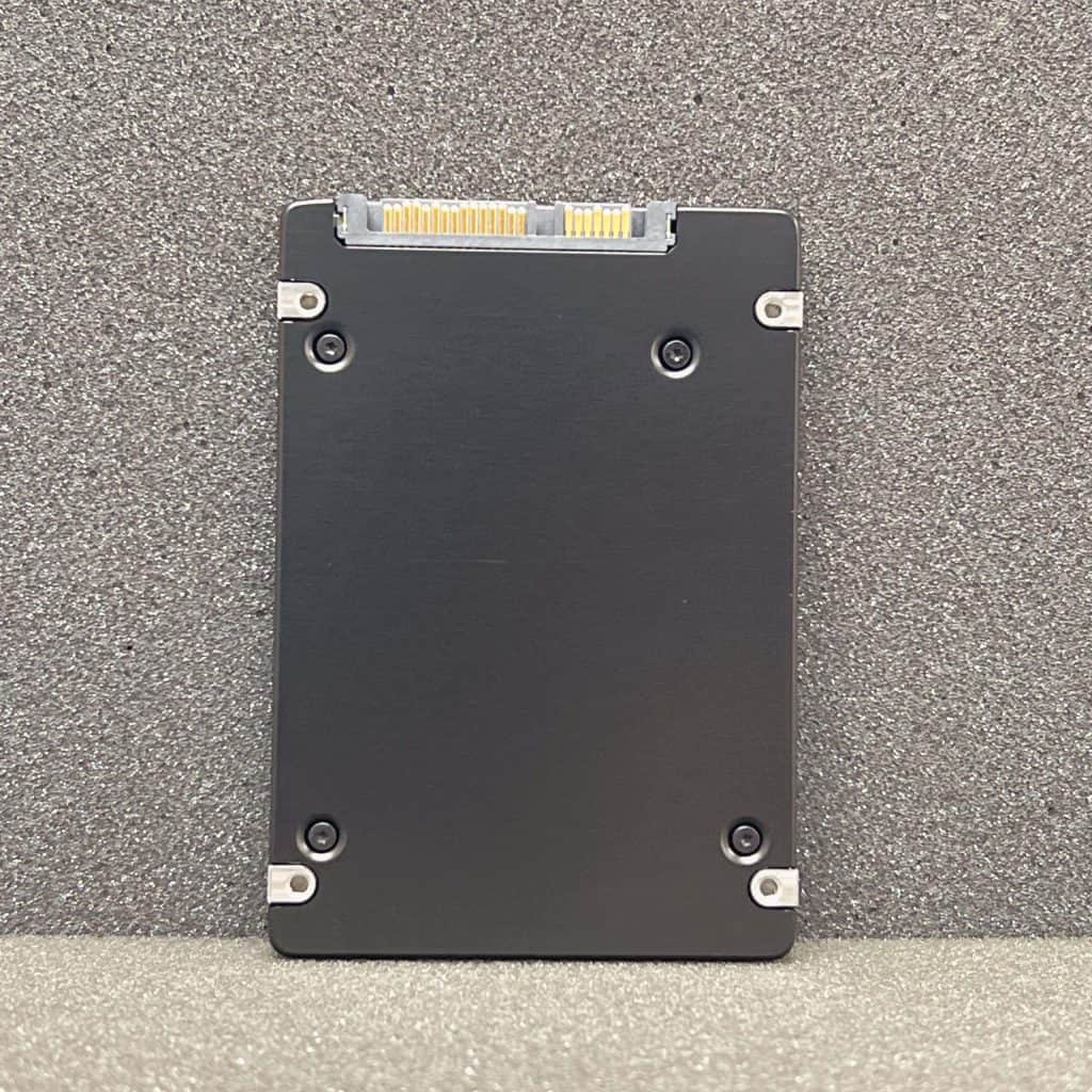 Samsung PM983 7.68TB SSD 2.5″ U.2 PCIe NVMe – Lenovo Version ...