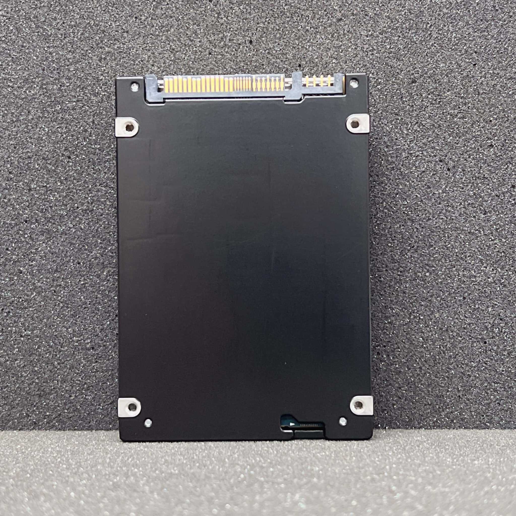 Kioxia PM5-M 400GB SSD 2.5″ SAS (KPM5VMUG400G) - LeShop.HK